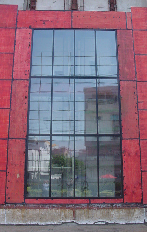 Custom Faux-Steel Curtainwall | IAP Enclosures